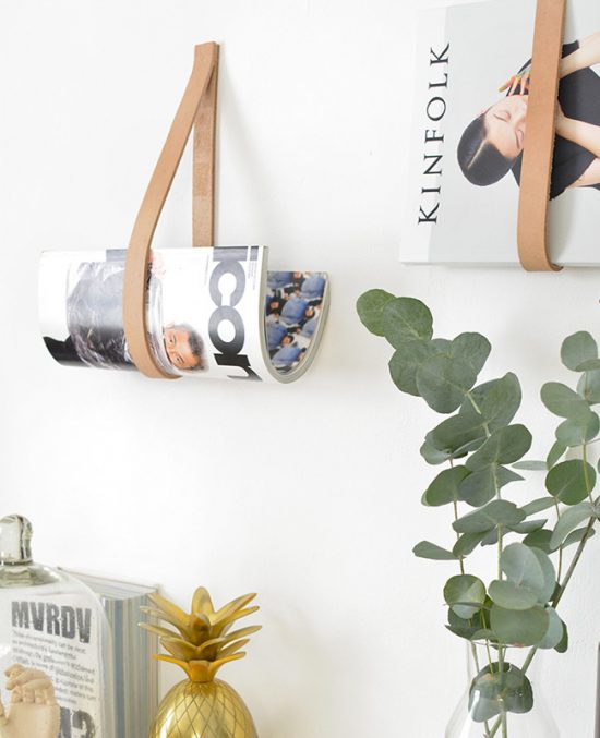 Tuto Déco : Le porte magazine mural avec des sets de table | My Blog Deco